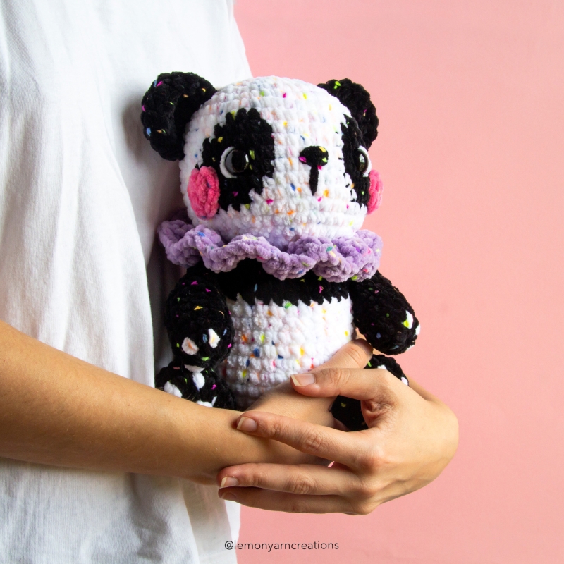 Polly the Panda amigurumi pattern - Amigurumi.com