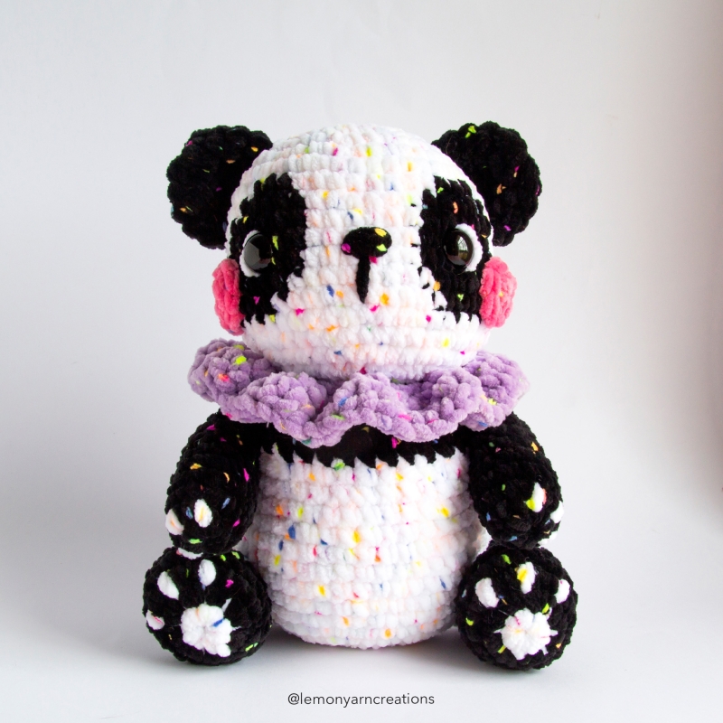Polly the Panda amigurumi pattern - Amigurumi.com