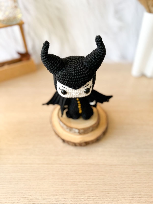 Maleficent amigurumi pattern - Amigurumi.com