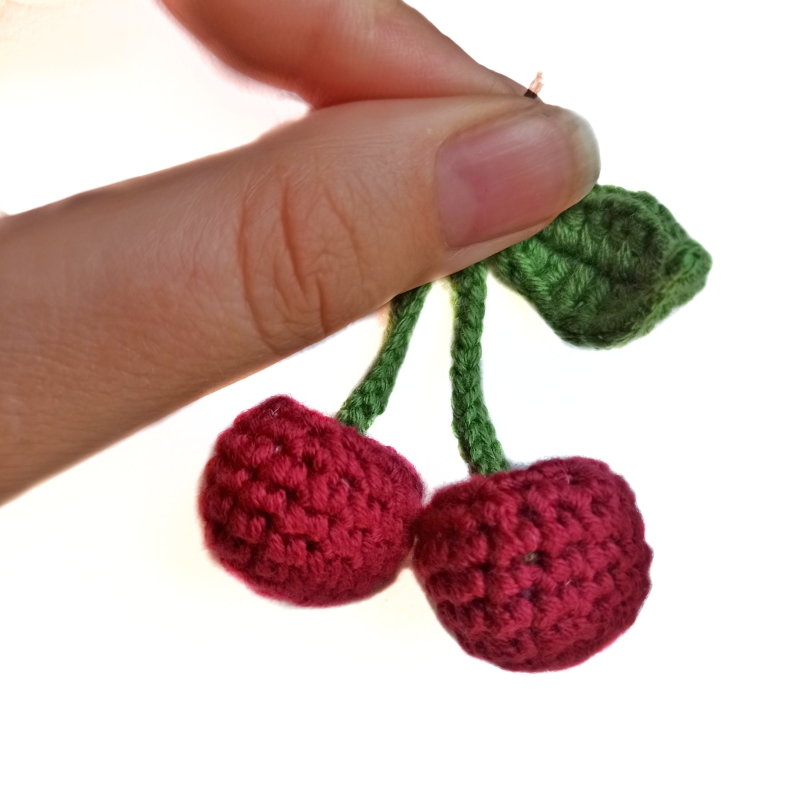 Cherry - Berry crochet pattern amigurumi pattern - Amigurumi.com