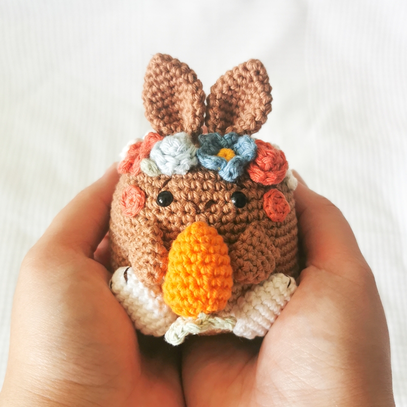 Easter Friends: Coco the Bunny amigurumi pattern - Amigurumi.com