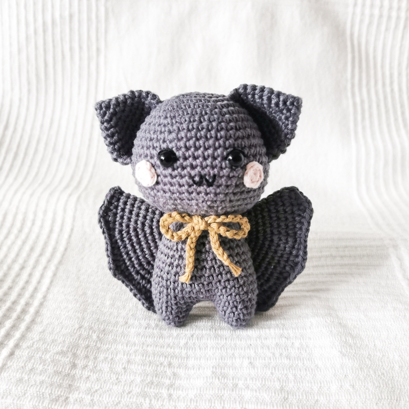 Fang the Bat amigurumi pattern - Amigurumi.com