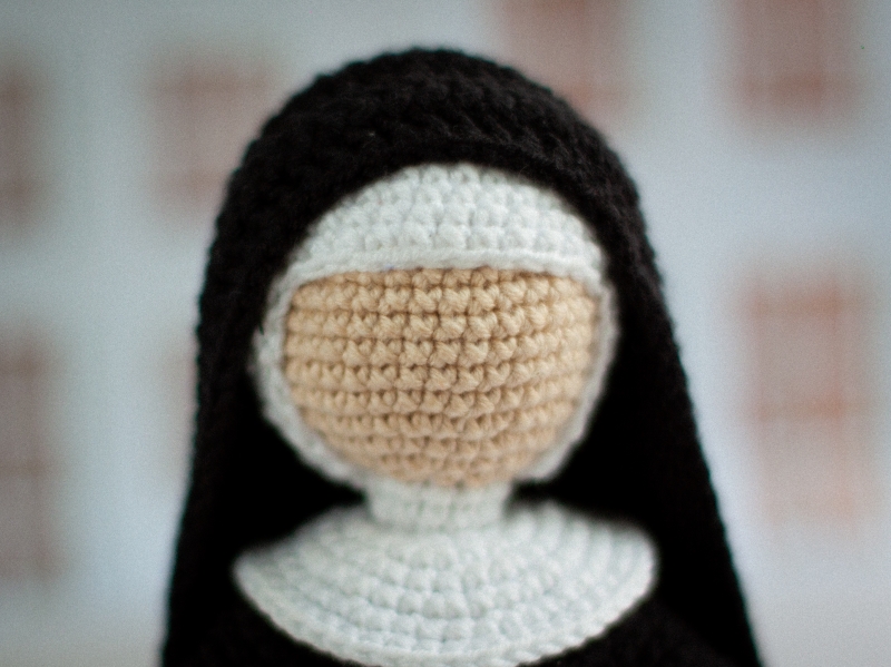 Nun amigurumi pattern - Amigurumi.com
