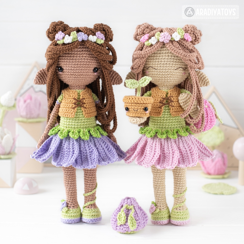 Friendy Luna with Kawaii Sprout amigurumi pattern - Amigurumi.com
