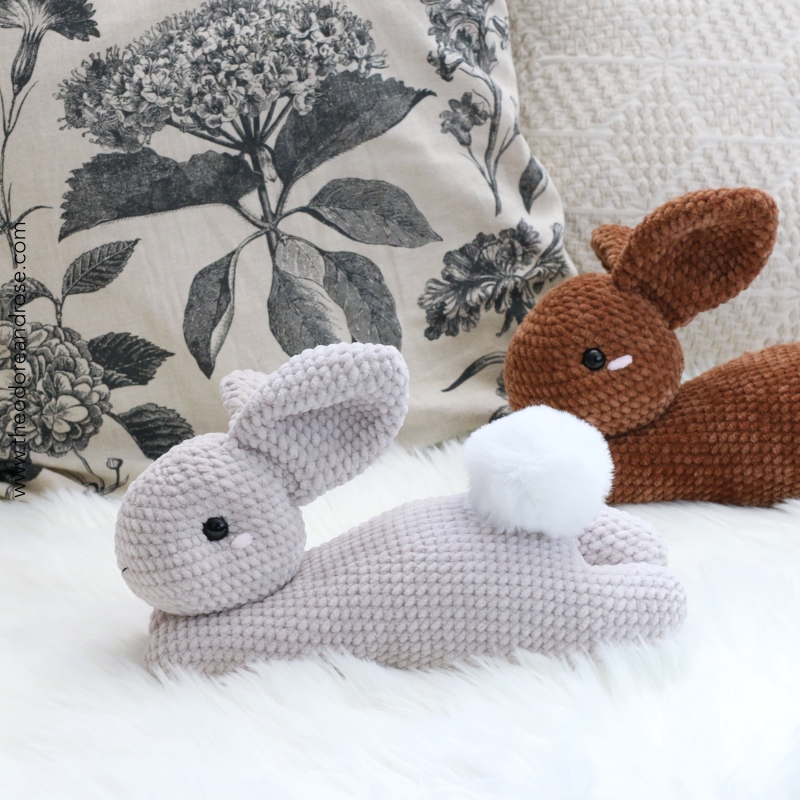 Plushie Bunny Rabbit amigurumi pattern - Amigurumi.com