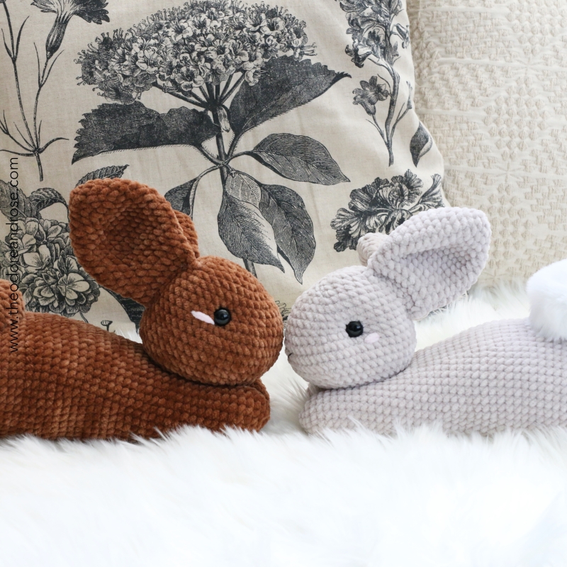 Plushie Bunny Rabbit amigurumi pattern - Amigurumi.com