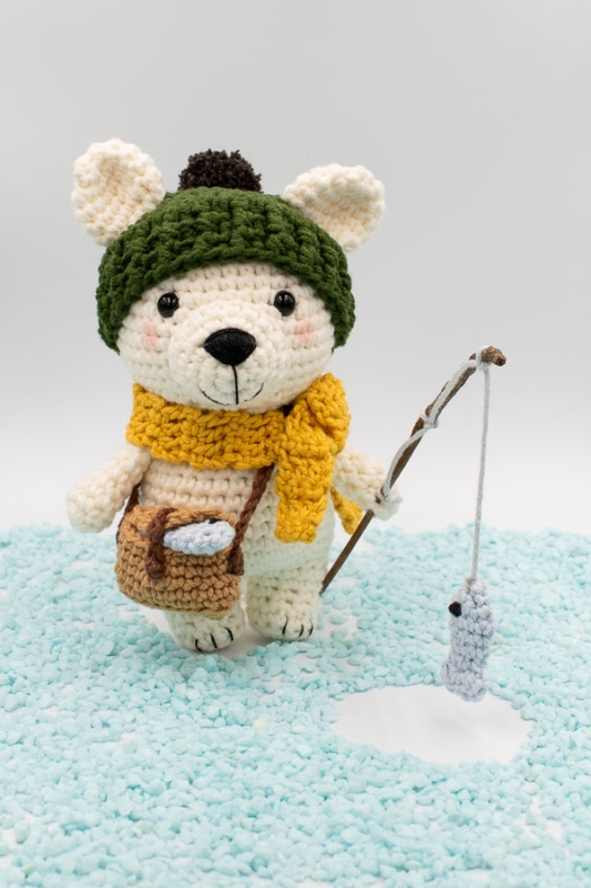 Bruno the polar bear amigurumi pattern - Amigurumi.com