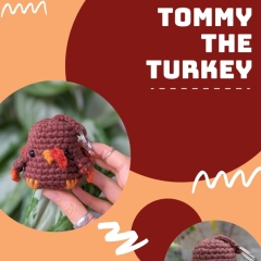 Tommy the turkey keychain pattern amigurumi pattern - Amigurumi.com