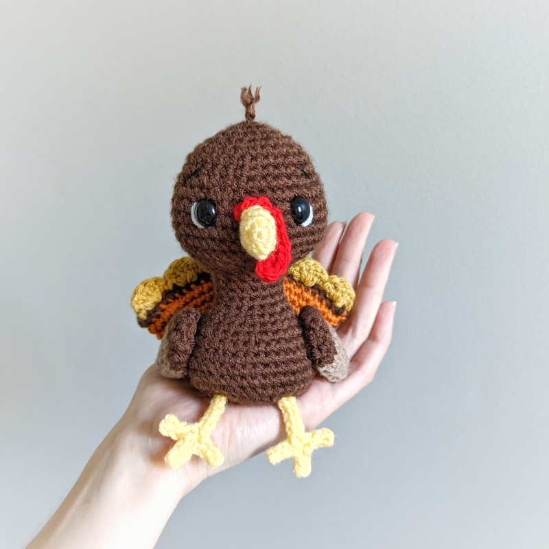 Mini Tom Turkey amigurumi pattern - Amigurumi.com