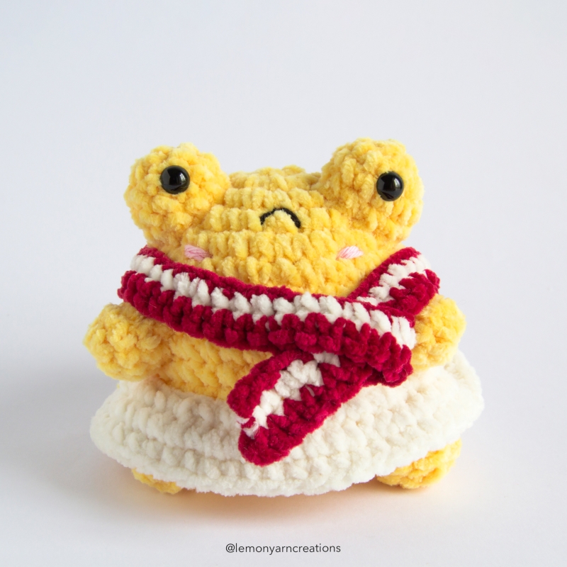 Eggo Froggo amigurumi pattern - Amigurumi.com