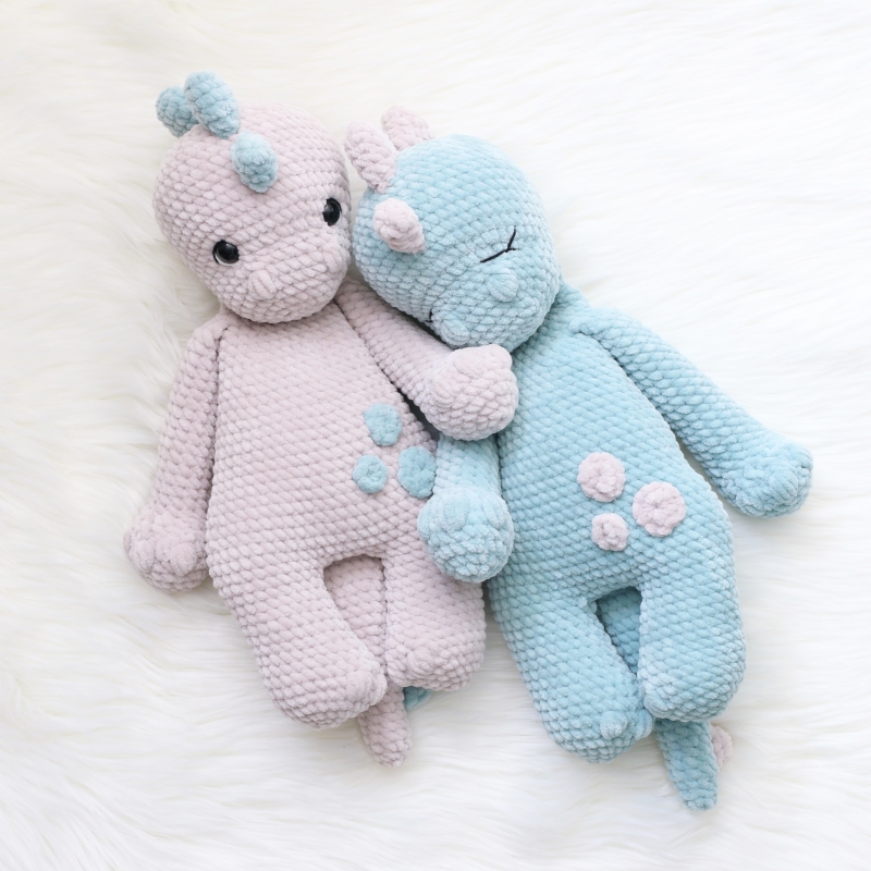 Dino Plushie Lovey amigurumi pattern - Amigurumi.com