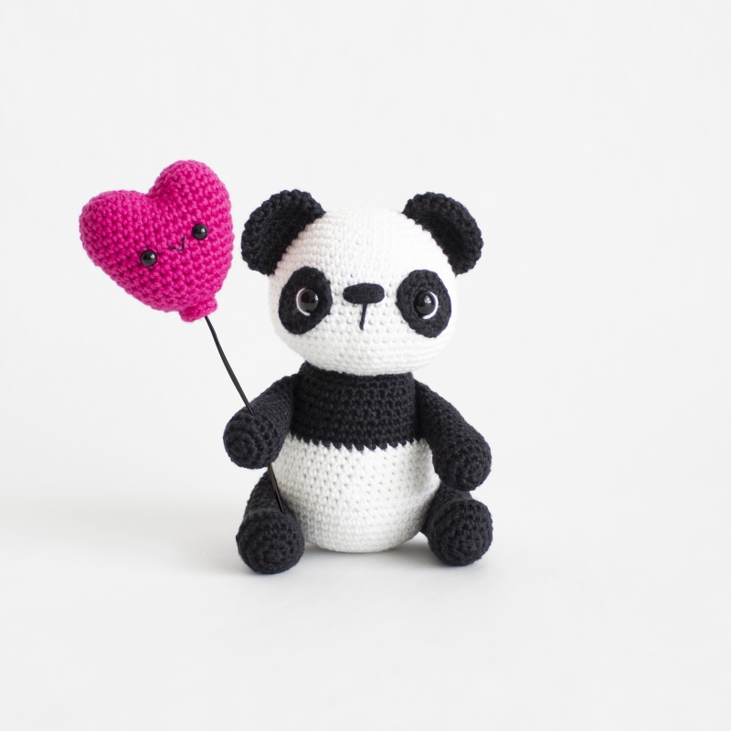 Pip the Panda amigurumi pattern - Amigurumi.com