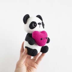 Pip the Panda amigurumi pattern - Amigurumi.com