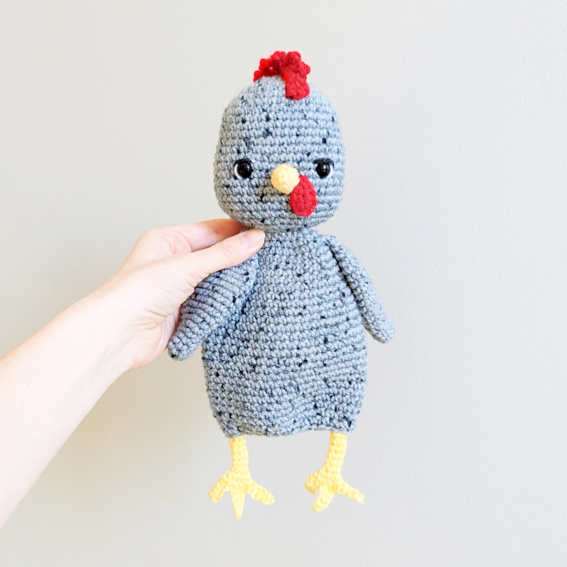 Crochet Chicken Lovey amigurumi pattern - Amigurumi.com