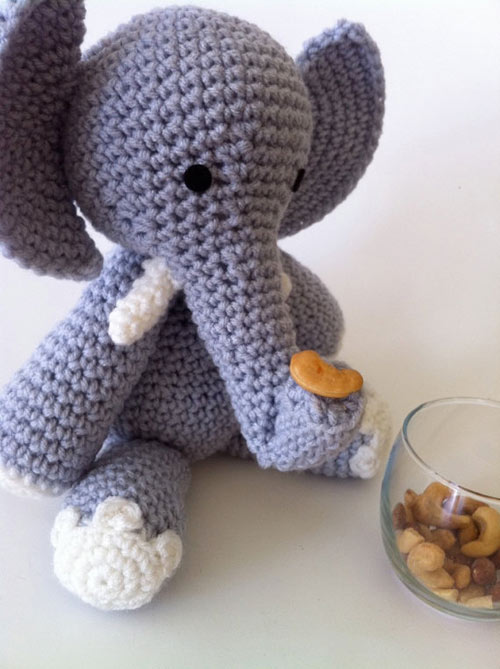 E is for Elephant amigurumi pattern - Amigurumi.com