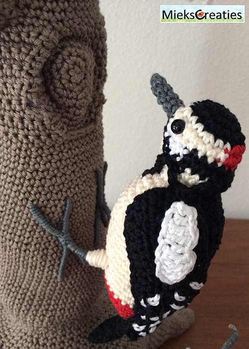 Great spotted woodpecker amigurumi pattern - Amigurumi.com