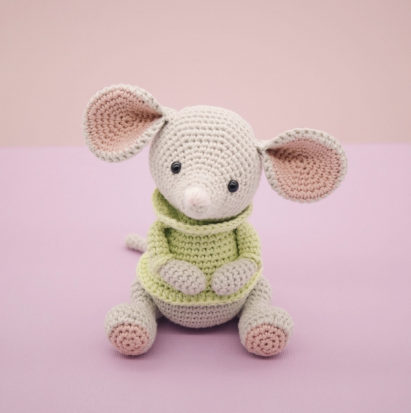Albert the Mouse amigurumi pattern - Amigurumi.com