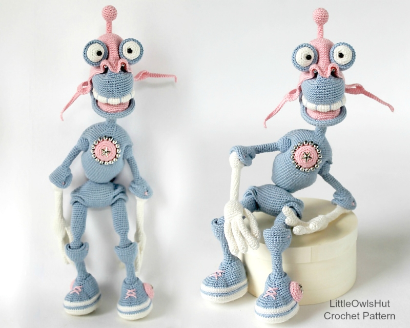 Sweet Robot amigurumi pattern - Amigurumi.com