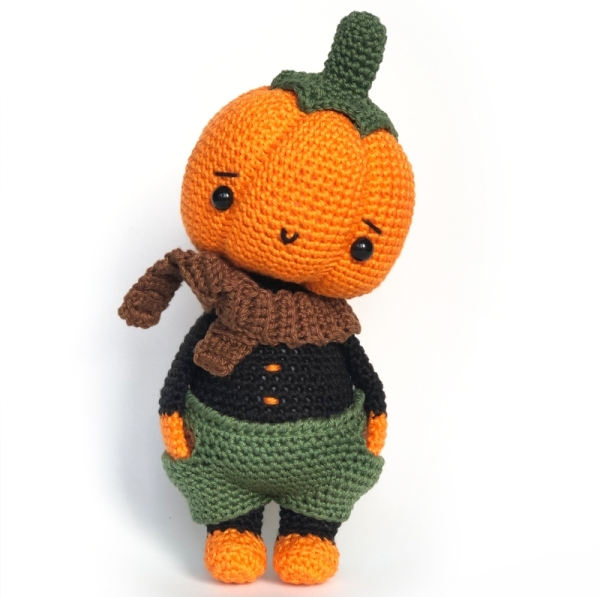 Ginger the Pumpkin amigurumi pattern - Amigurumi.com