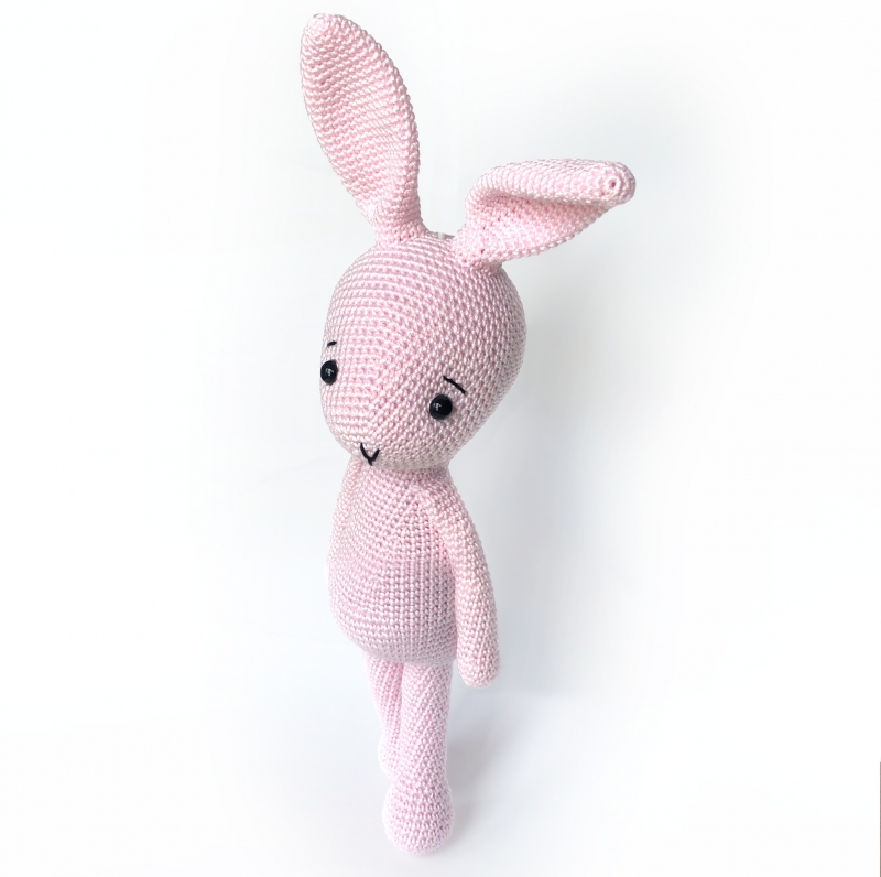 Poppy the Bunny amigurumi pattern - Amigurumi.com