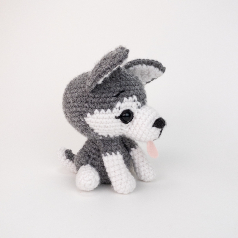 Ash the Husky amigurumi pattern - Amigurumi.com