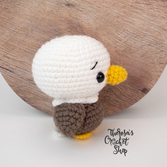 Baby Eagle amigurumi pattern - Amigurumi.com