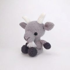 Gordon the Goat amigurumi pattern - Amigurumi.com