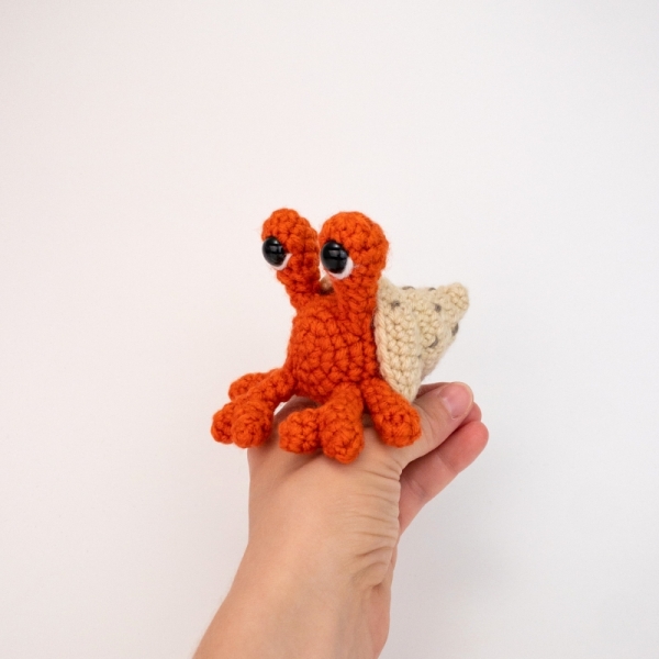 Herman the Hermit Crab amigurumi pattern - Amigurumi.com