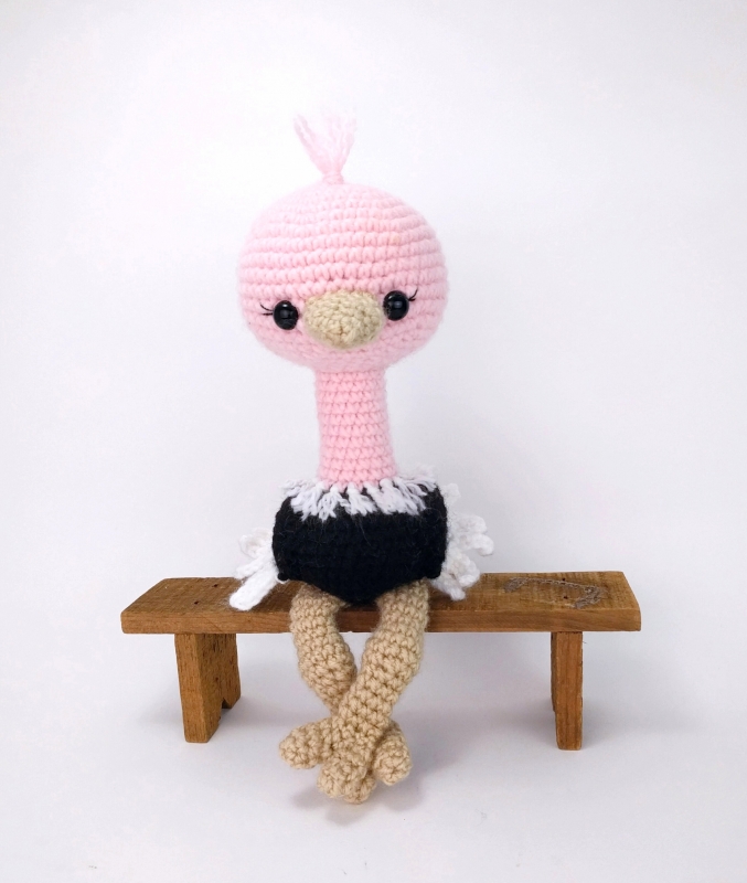 Olive the Ostrich amigurumi pattern - Amigurumi.com