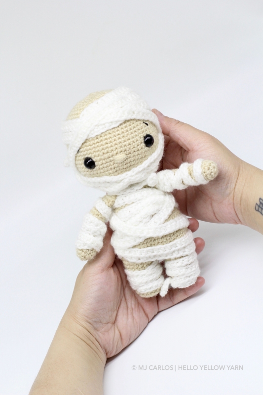 Tommy the Little Mummy amigurumi pattern - Amigurumi.com