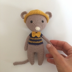 Anton the mouse amigurumi pattern - Amigurumi.com