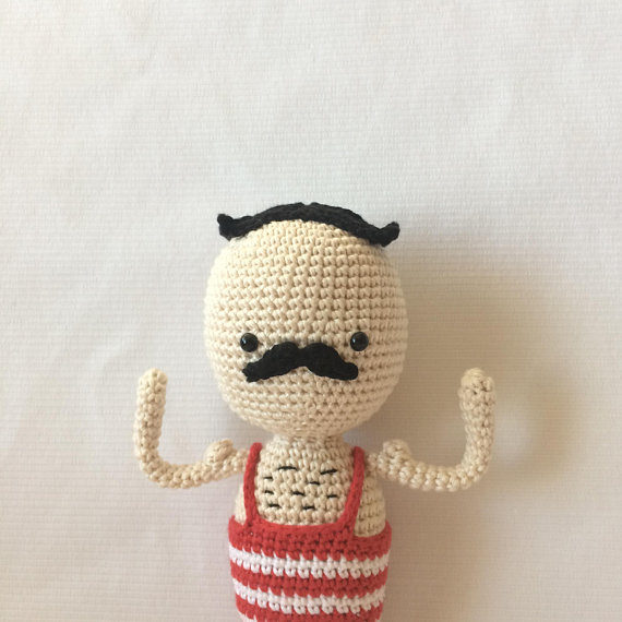 Jules, the Strongman amigurumi pattern - Amigurumi.com