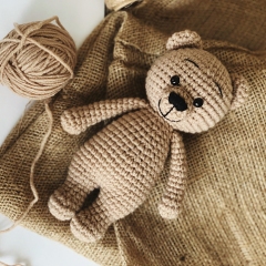 Bear Simon - Free amigurumi pattern