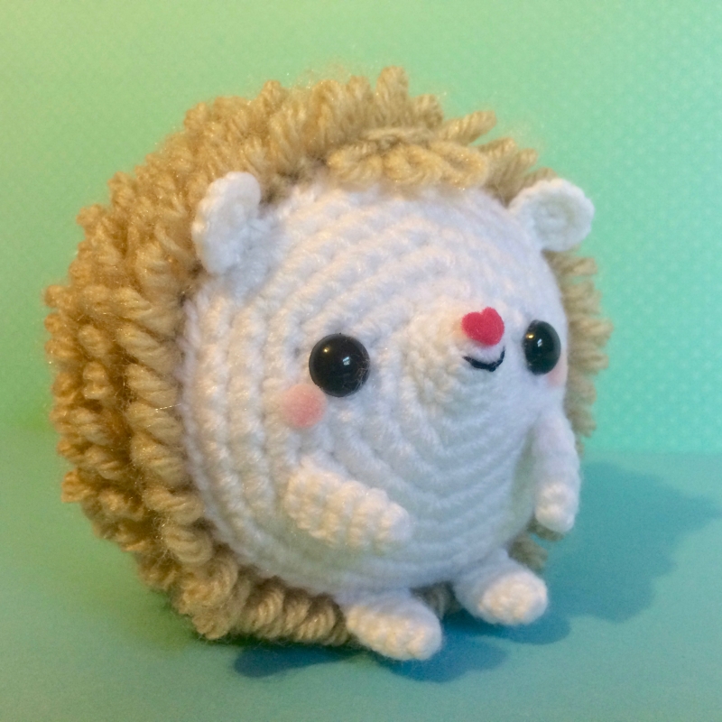 Hedgie Super Cute Hedgehog amigurumi pattern - Amigurumi.com
