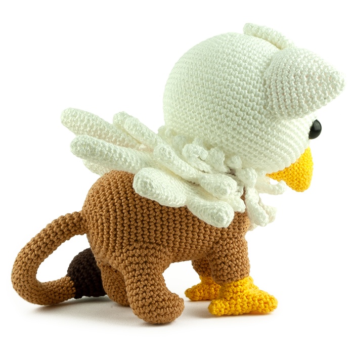 Griffy the griffin amigurumi pattern - Amigurumi.com
