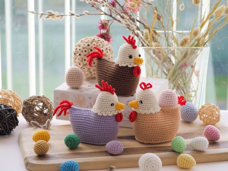 Easter Decoration: Chick with Egg, Rooster, Bunny with Bow and Bunny ...