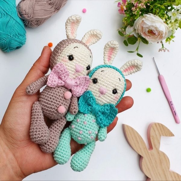 Kimberly the little Bunny amigurumi pattern - Amigurumi.com