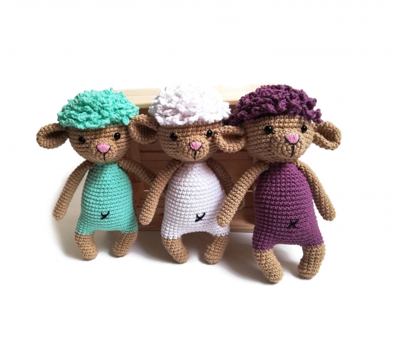Little Lamb amigurumi pattern - Amigurumi.com