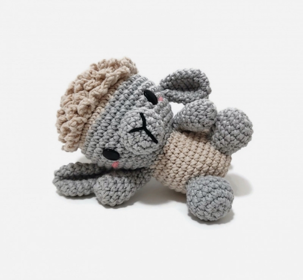 Mini Fluffy the lamb amigurumi pattern - Amigurumi.com