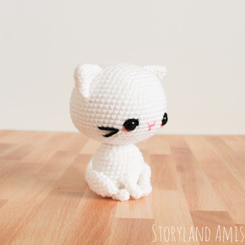 Cupcake the Kitty Cat amigurumi pattern - Amigurumi.com