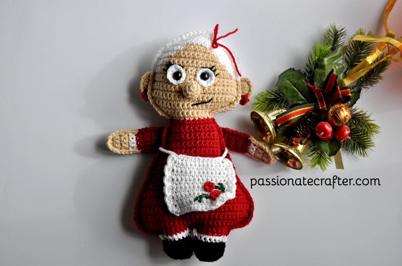 Mrs.Santa Claus and Mr.Santa Claus ragdoll amigurumi pattern ...