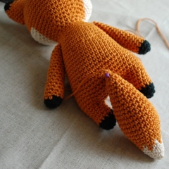 Fergus the fiery fox amigurumi pattern - Amigurumi.com