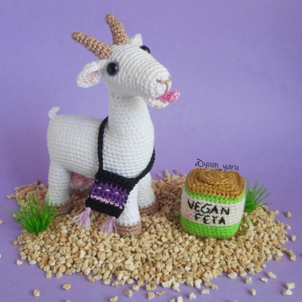 Rita the Goat amigurumi pattern - Amigurumi.com