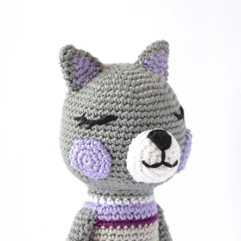 Lisa the Cat amigurumi pattern - Amigurumi.com