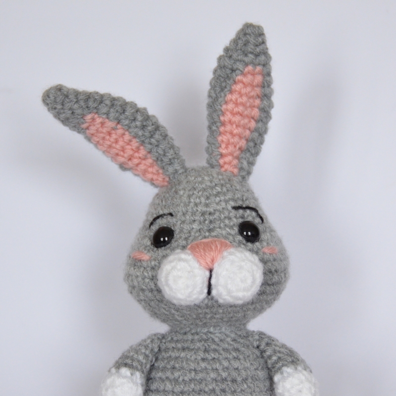 Peter the Bunny amigurumi pattern - Amigurumi.com