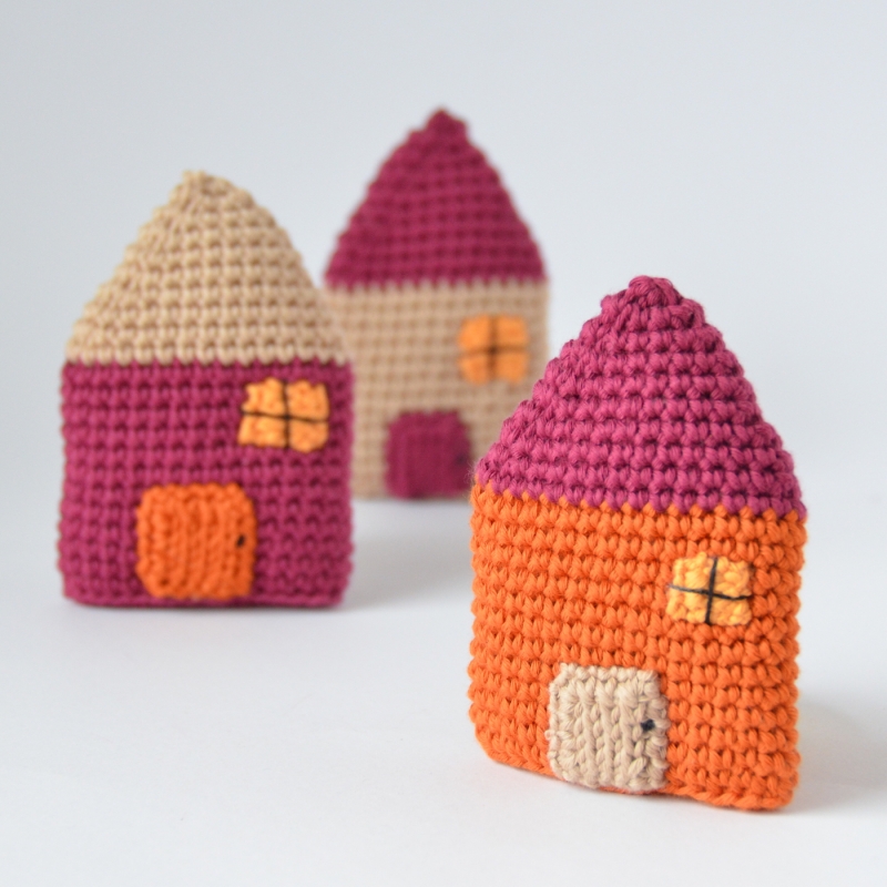 Tiny Houses amigurumi pattern - Amigurumi.com