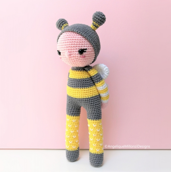 Lady Bee amigurumi pattern - Amigurumi.com