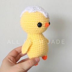Charlie the Chick amigurumi pattern - Amigurumi.com