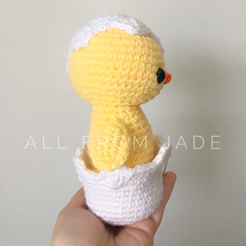 Charlie the Chick amigurumi pattern - Amigurumi.com