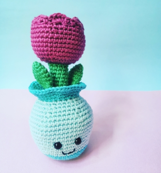 Ava the Rose - Free amigurumi pattern